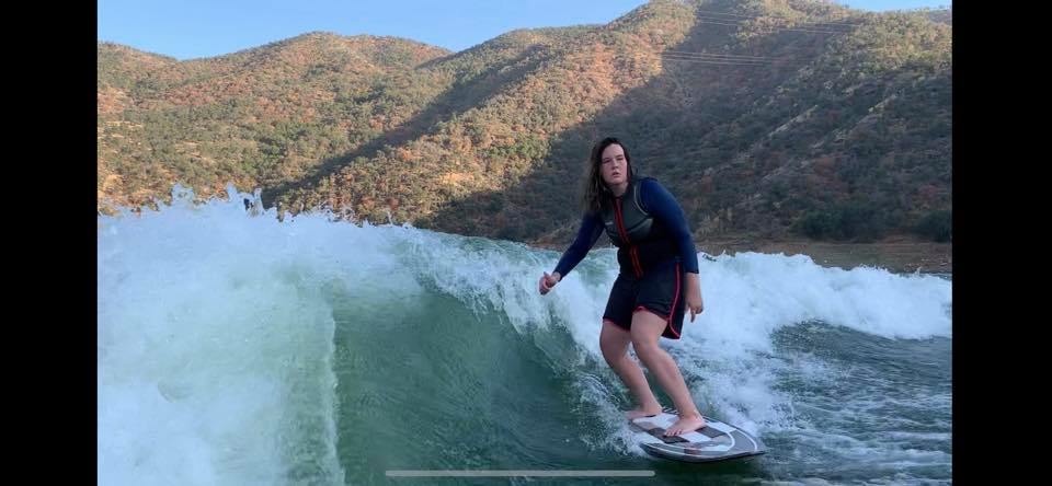 Let's see the monster wave shots of the year ... I'll start with this ...