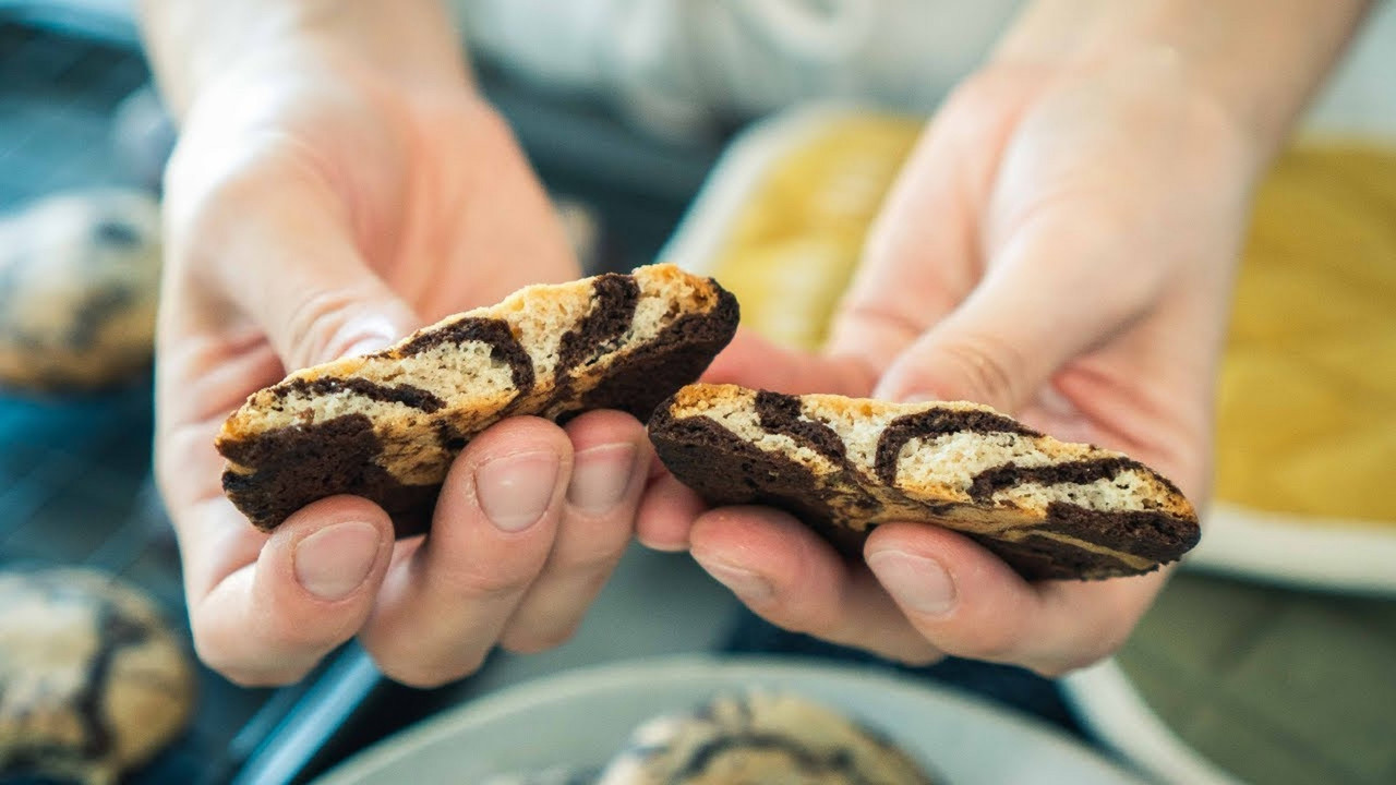 Receta de galletas combinadas de chocolate y vainilla el postre más ...