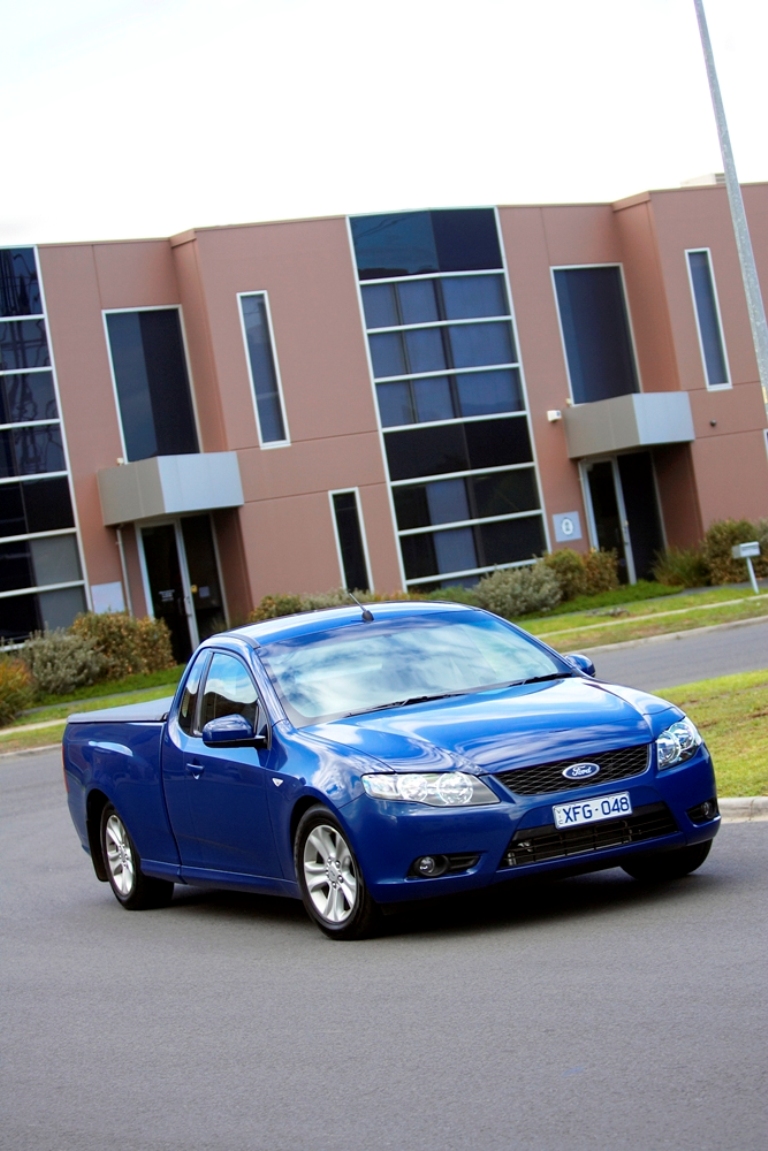 FG FALCON R6 SSB UTE IN SENSATION 2 — Postimages