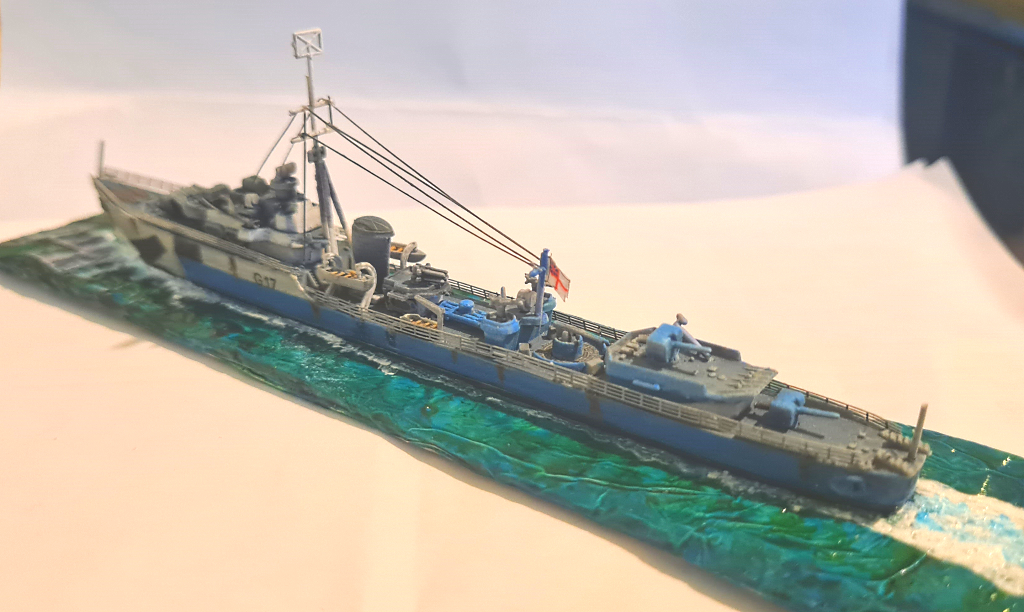 Tamiya 1/700 'O' Class British destroyer - H.M.S. Onslow - Ready for ...