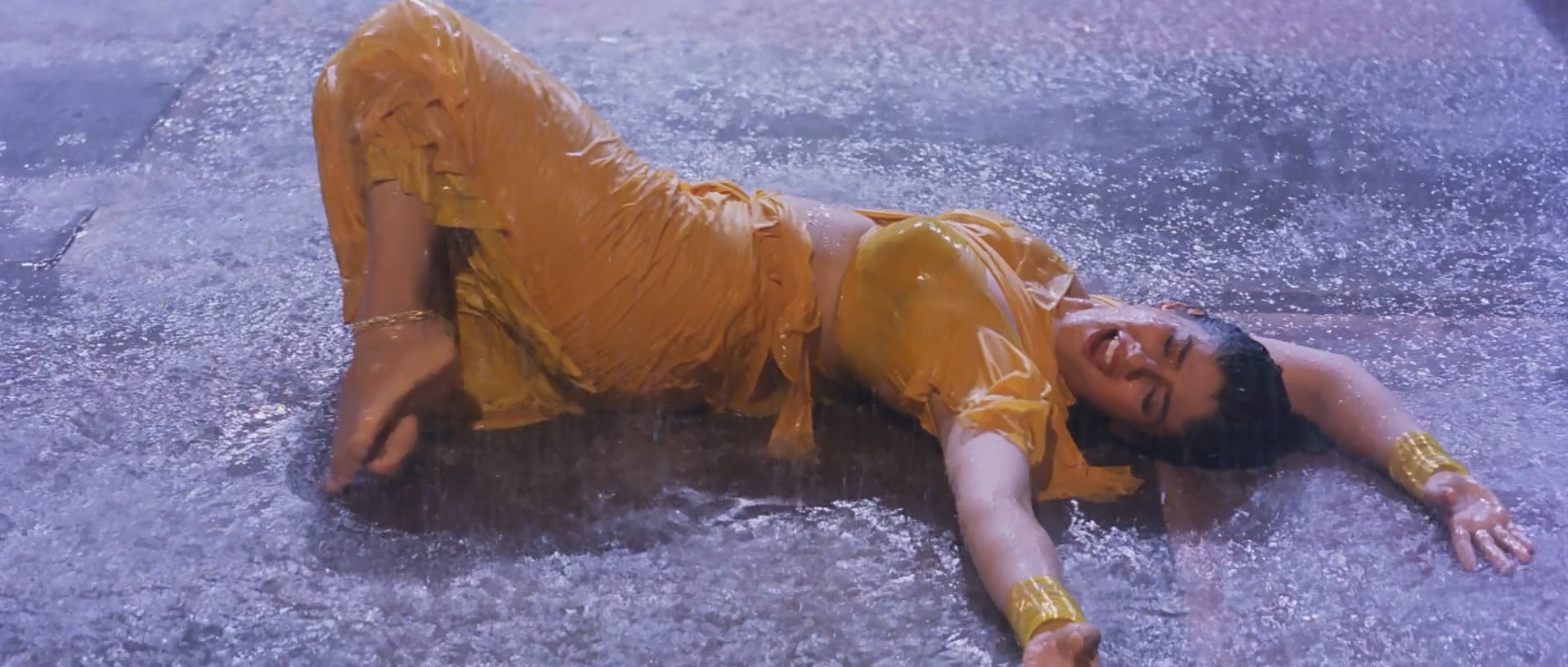 M2 (18) — Postimages