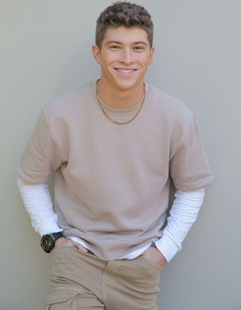 neighbours benny turland hendrix greyson 1567280741 — Postimages