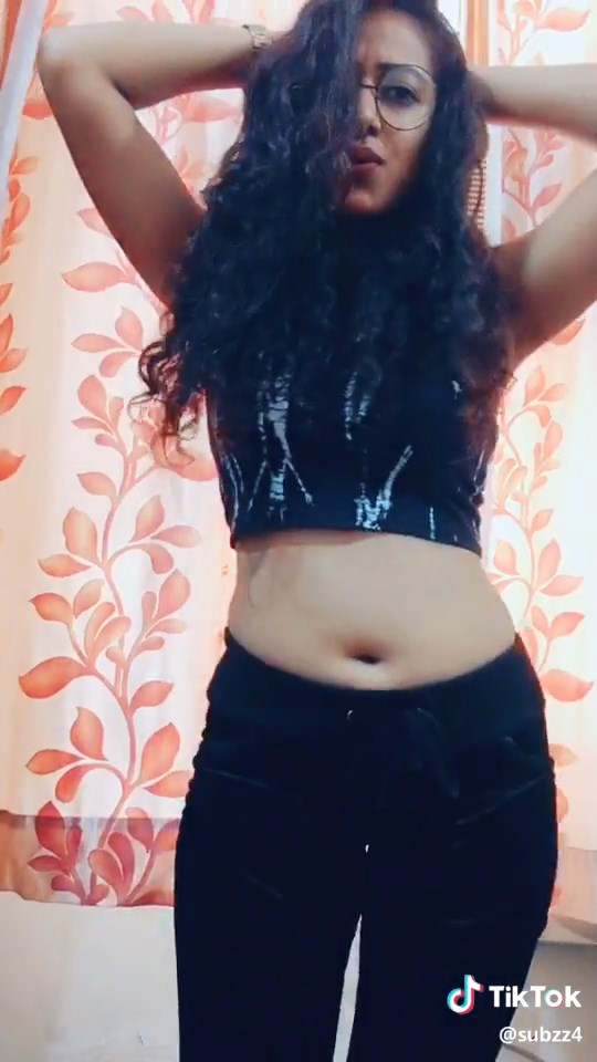 Hot Girl Sexy navel mp4 snapshot 00 06 721 — Postimages