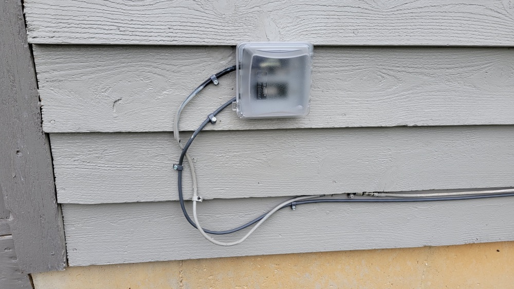 Best way to pass a generator cable through a door? > General Discussion ...
