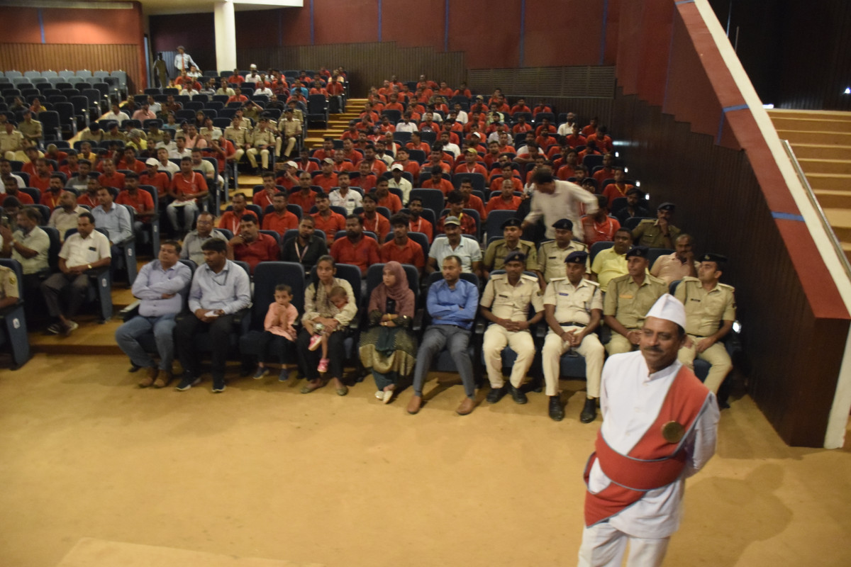 DSC0012 — Postimages