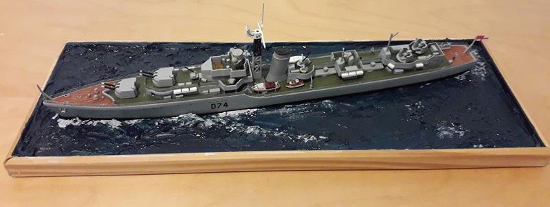 Frog Battle Class Destroyer: HMS Hogue D74 - Ready for Inspection ...