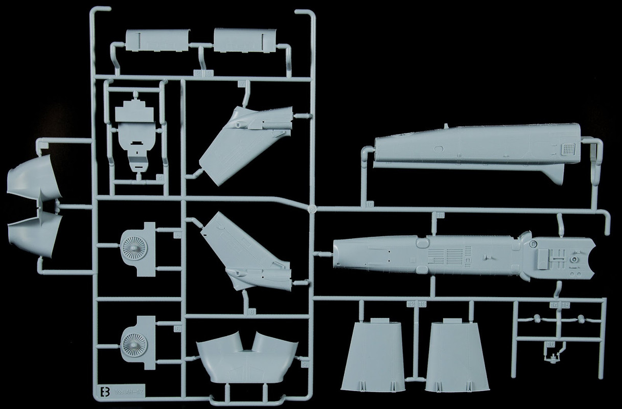 Academy AH 1 Z Sharkmouth Zulu Viper Sprue B (1) — Postimages