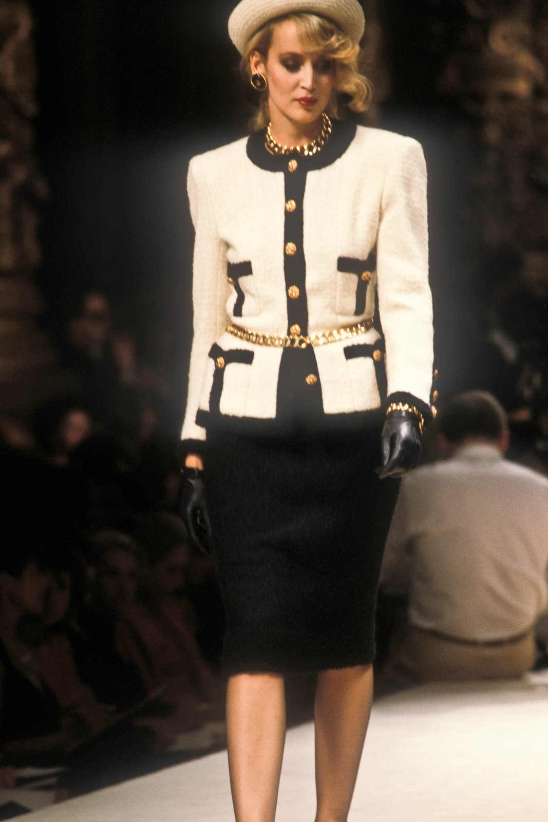 Fashion Classic: CHANEL Haute Couture Fall/Winter 1984 | Lipstick Alley