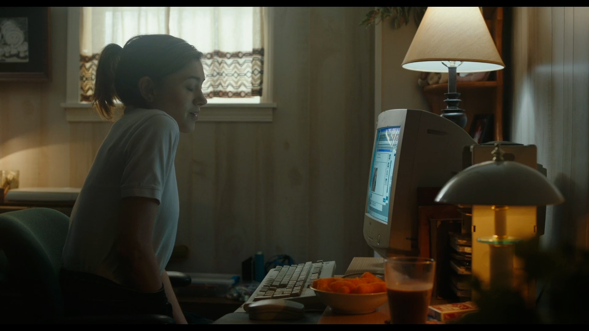 Natalia Dyer Yes God Yes 00 01 16 03 Still006 — Postimages