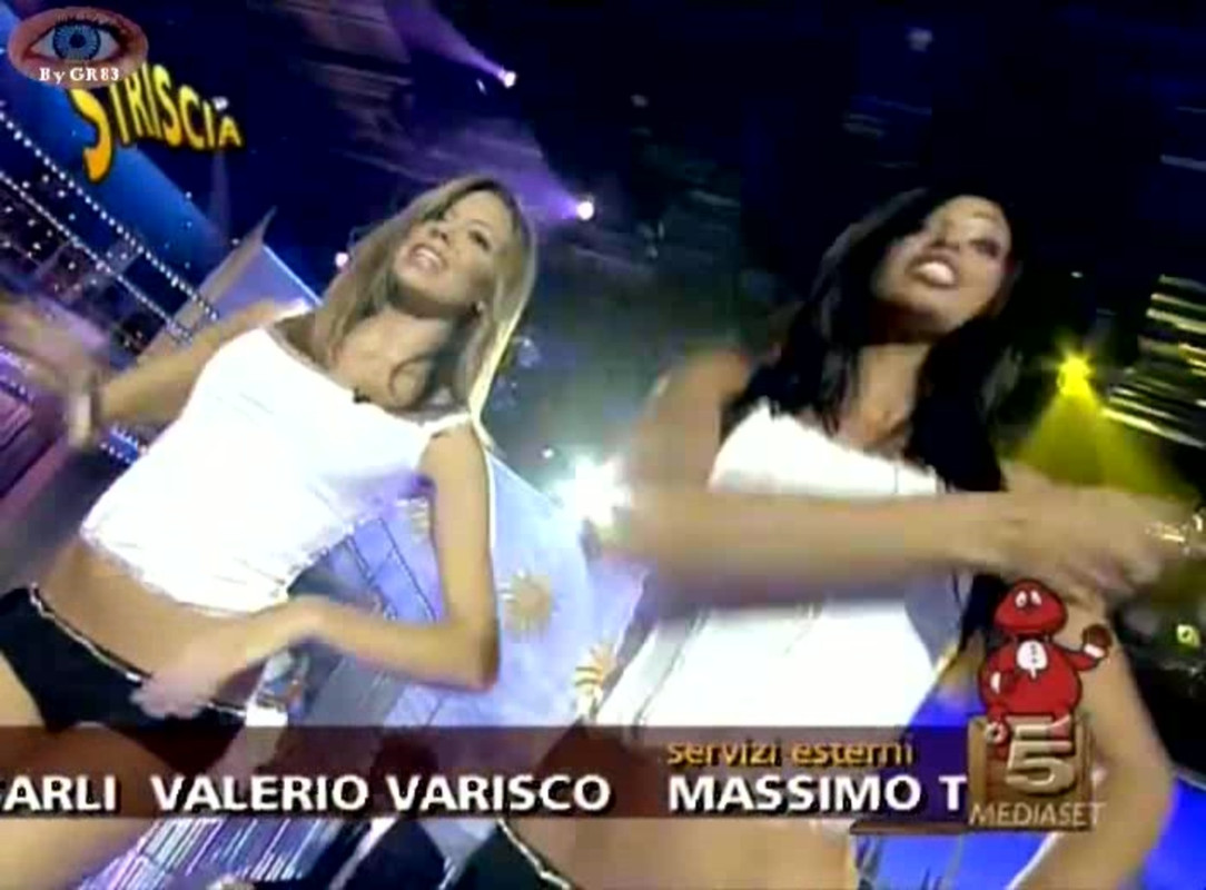 2008 09 22 striscia sigla finale 08 — Postimages