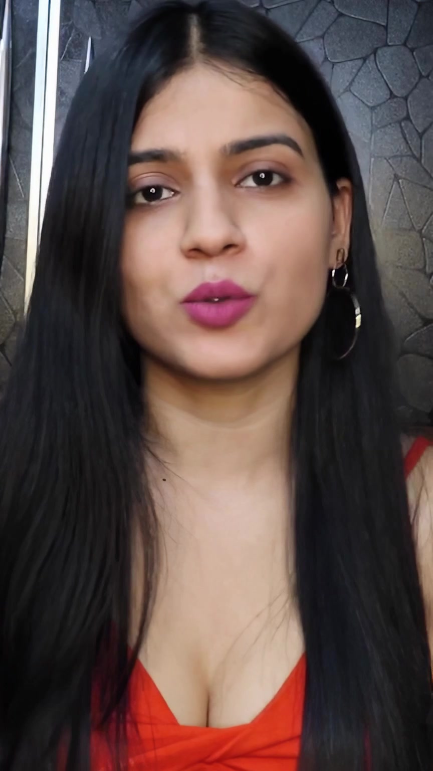 Nidhi Chaudhary Cleavage 038 — Postimages