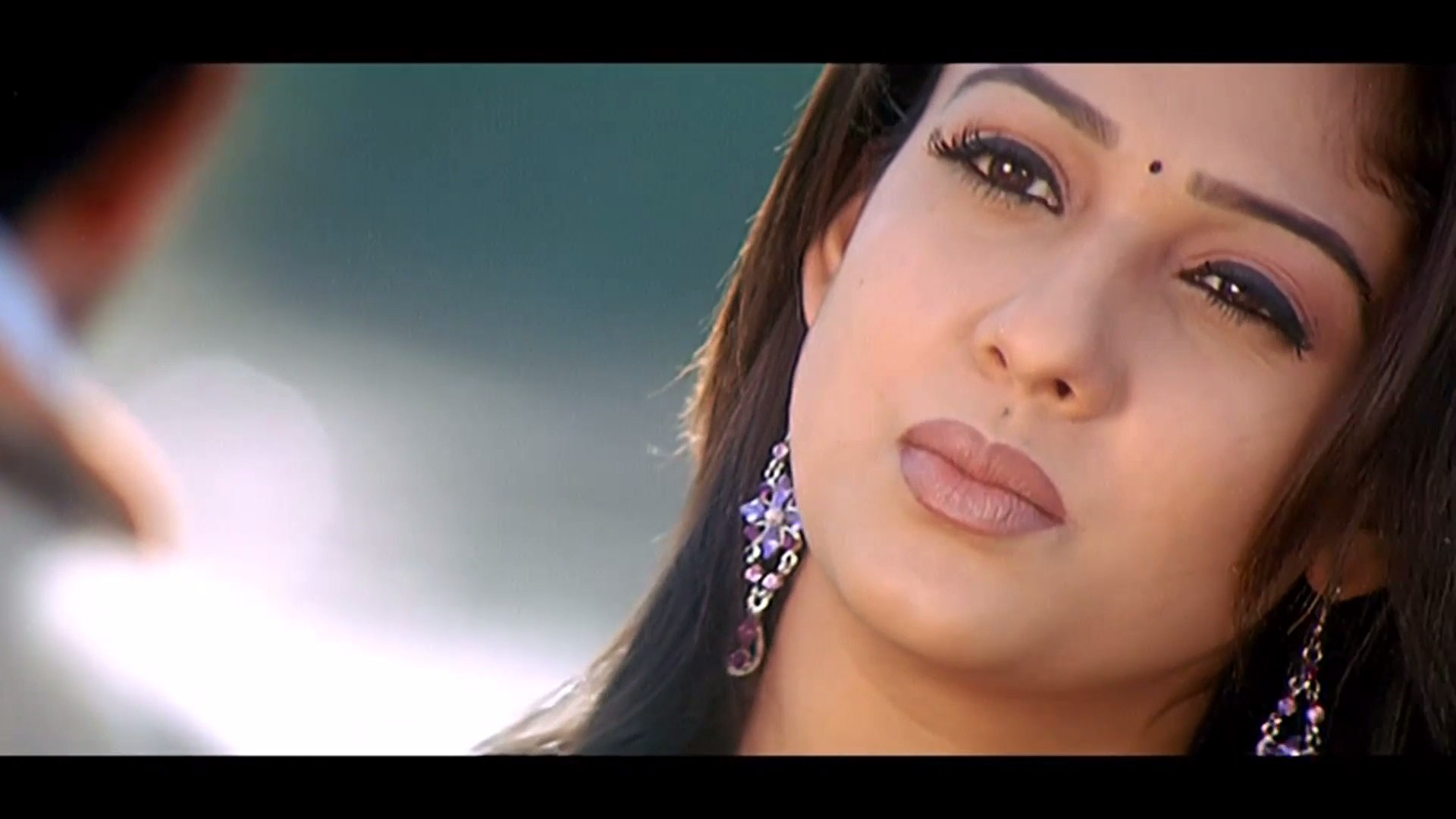 00 19 53 — Postimages