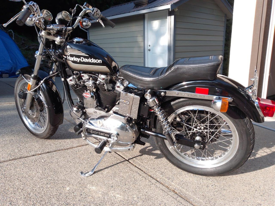 1976 Sportster Left Rear View — Postimages