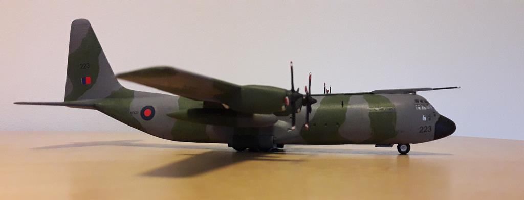 Revell ~1/140 Hercules C3.P - Ready for Inspection - Aircraft ...