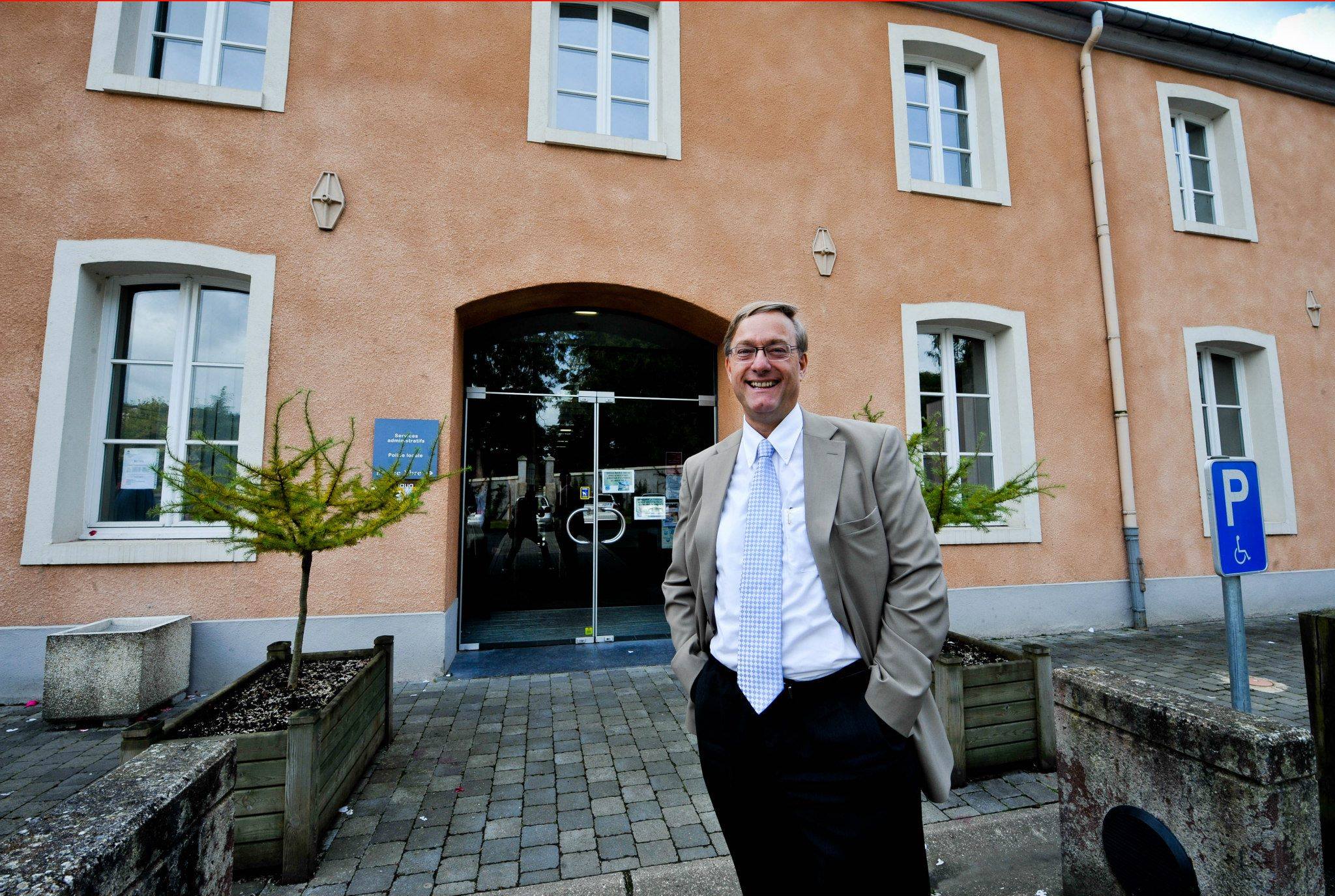 raymond01 — Postimages