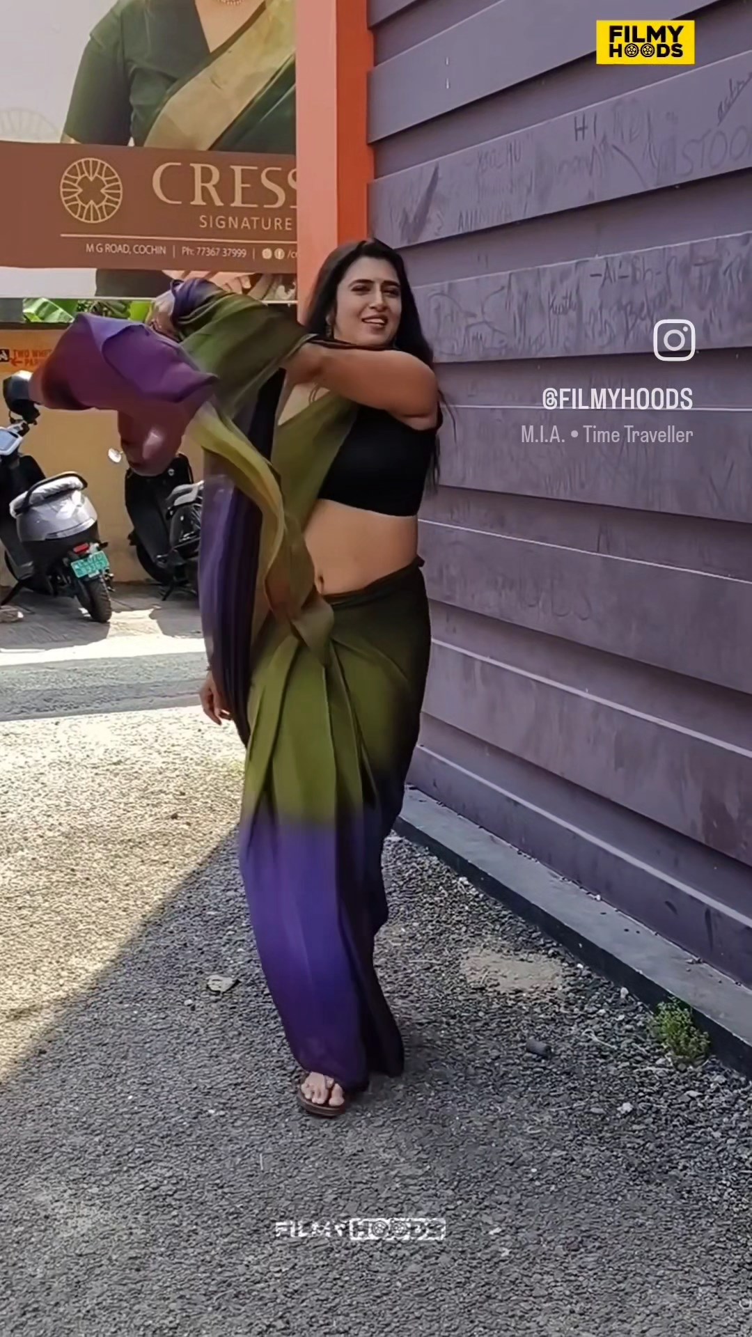 Mature Kasthuri Navel in saree mp4 snapshot 00 01 028 — Postimages