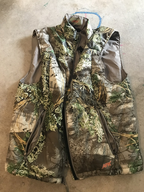 Sold - Russell APX vest Medium | Rokslide Forum