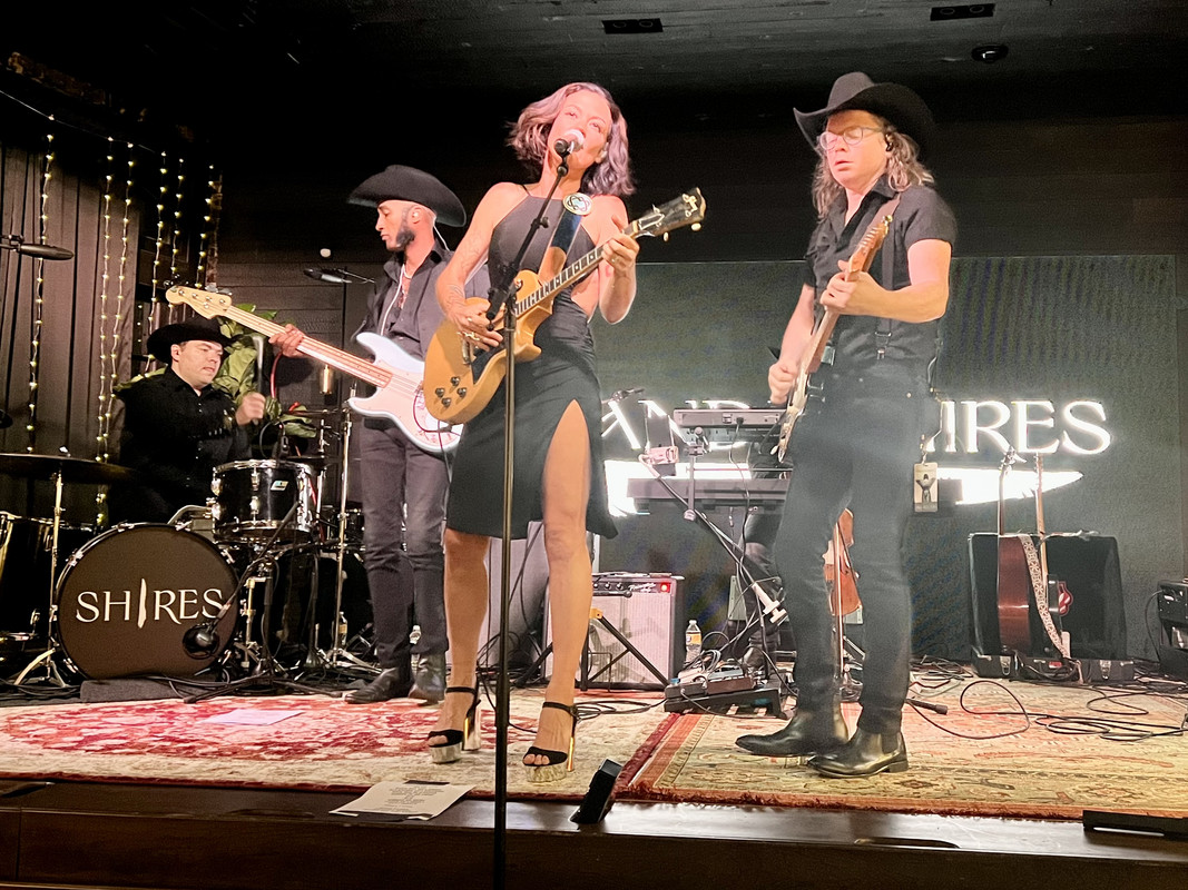 Amanda Shires details new album, TAKE IT LIKE A MAN; shares video "Hawk ...