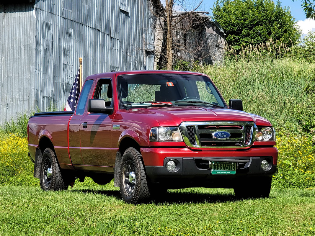 My 2001 XLT hoping to lift it this summer! 94k miles : r/fordranger