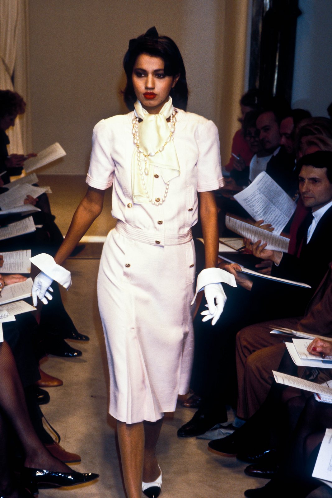 Fashion Classic: CHANEL Haute Couture Fall/Winter 1982 | Lipstick Alley