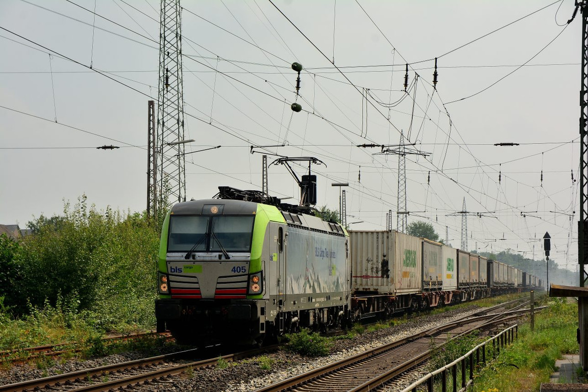 4475 405 — Postimages