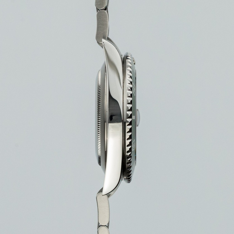 Rolex Submariner Date 16610 LV Kermit 8 — Postimages