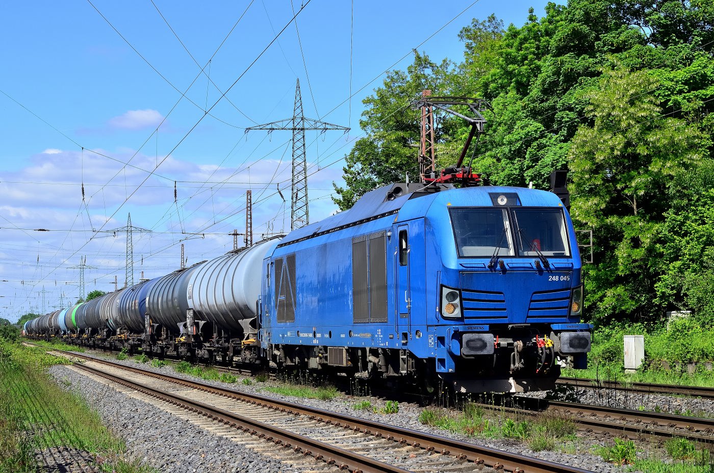 248 045 — Postimages