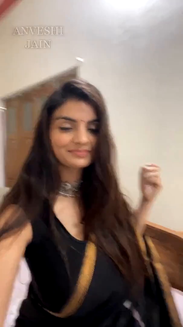 Anveshi Jain Black Saree Live mp4 0003 — Postimages