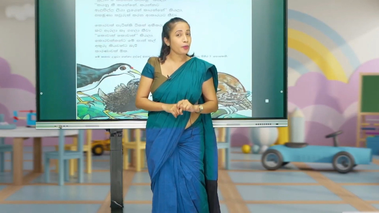 Hot Simhala teacher wide hip and anvel show in blue saree mp4 snapshot ...