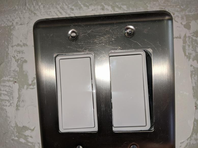 Decora switch flange interferes with 2 gang metal mud ring | DIY Home ...