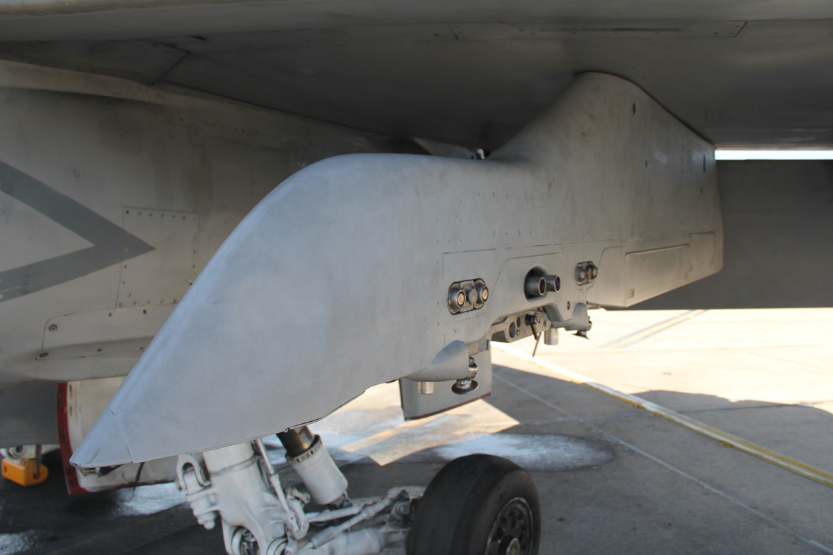 Updated F/A-18 Hornet Pylons from Flying Leathernecks - Jet Modeling ...