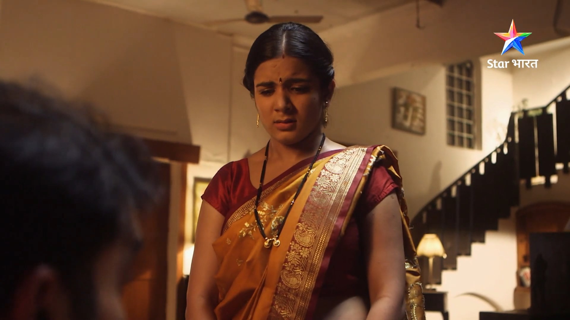 Cute busty girl deep navel and steamy scenes savdhaan india mp4 ...