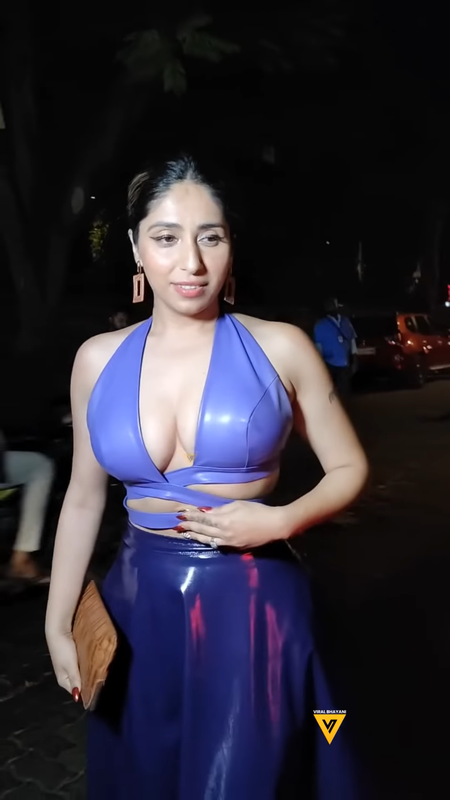 Nb 98306 webm 01 53 140 frame=2828 — Postimages