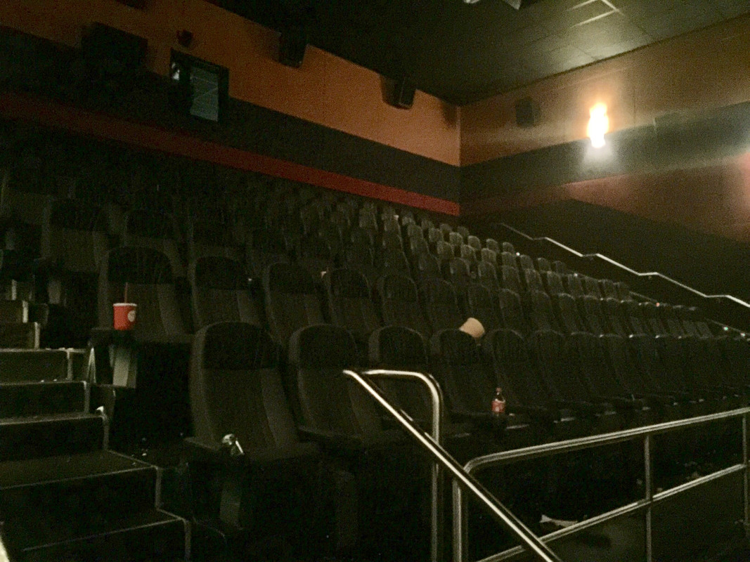 Regal Valley 15 & IMAX Eugene — Postimages