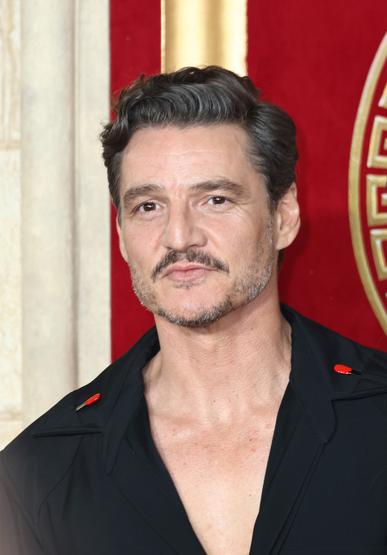 Pedro Pascal 201 — Postimages