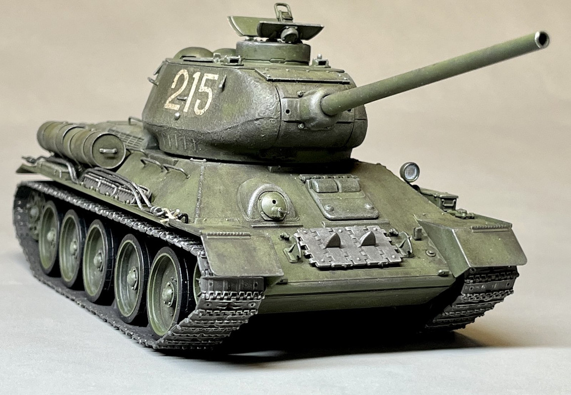 AFV Club T-34/85 With Interior - Ready for Inspection - Armour ...