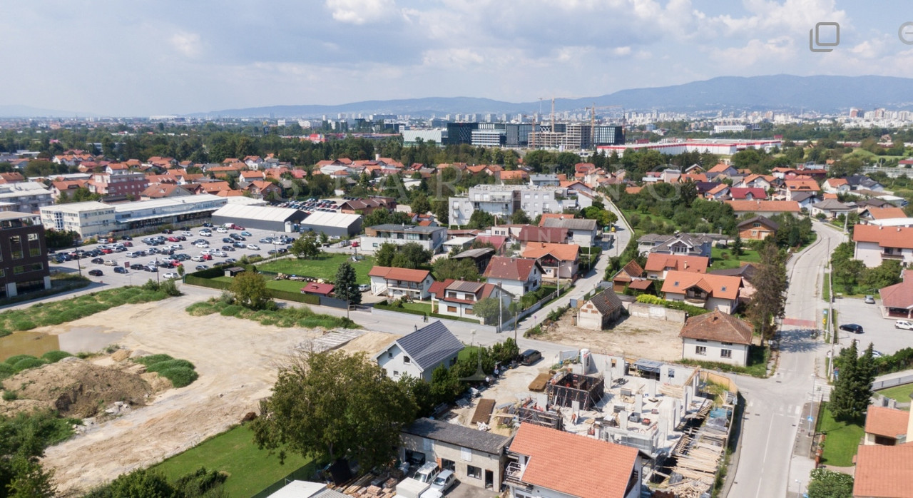 IMG 3844 — Postimages