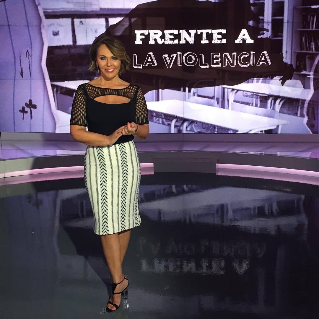 María Elena Salinas Feet 2441863 — Postimages