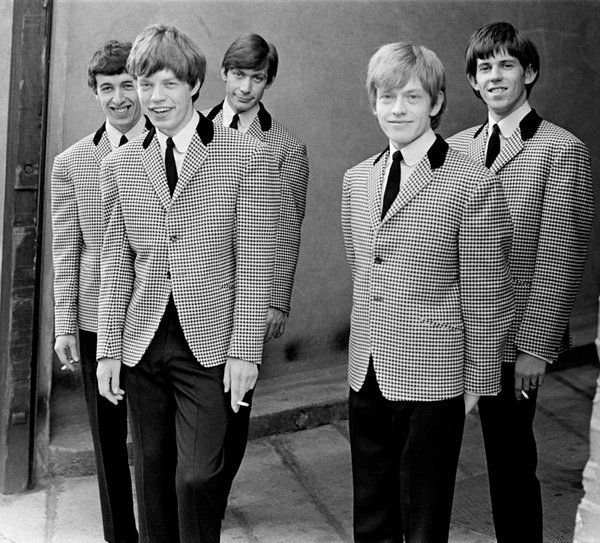 The Rolling Stones in Beatlesque suits. ¬‿¬ : r/beatles