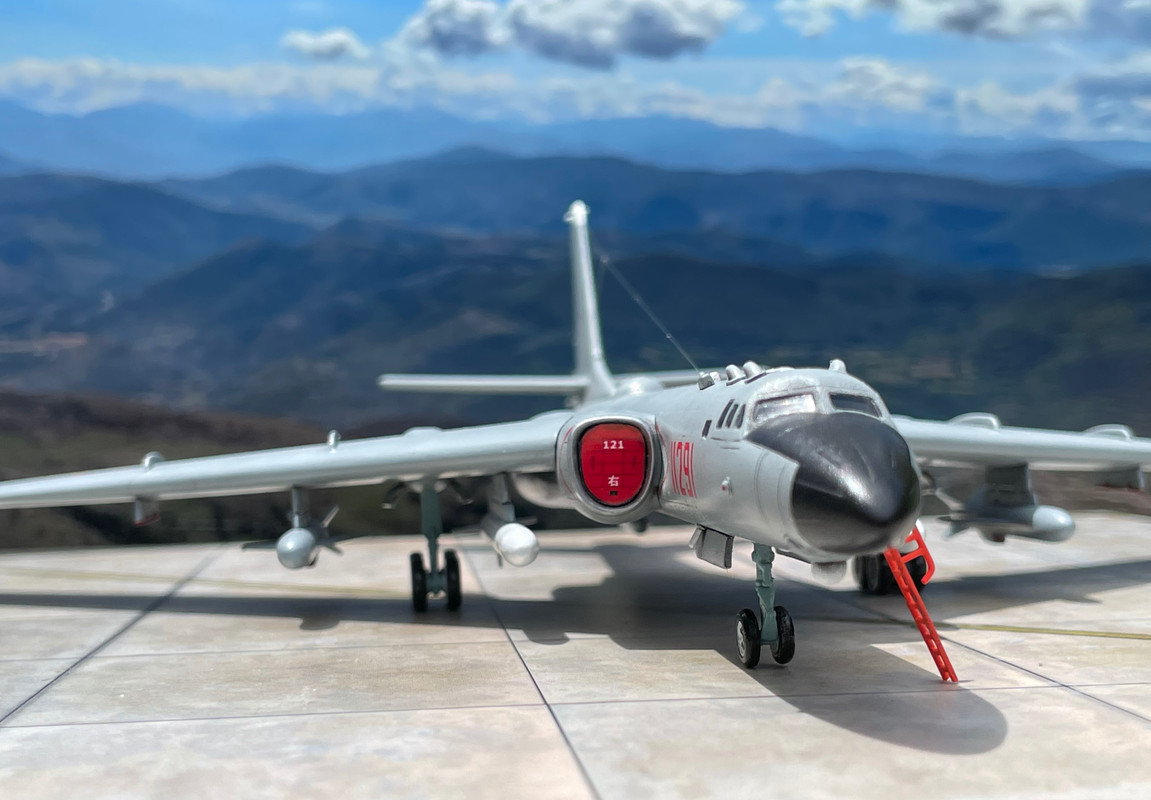 Trumpeter 1/144 H-6K - The Display Case - ARC Discussion Forums