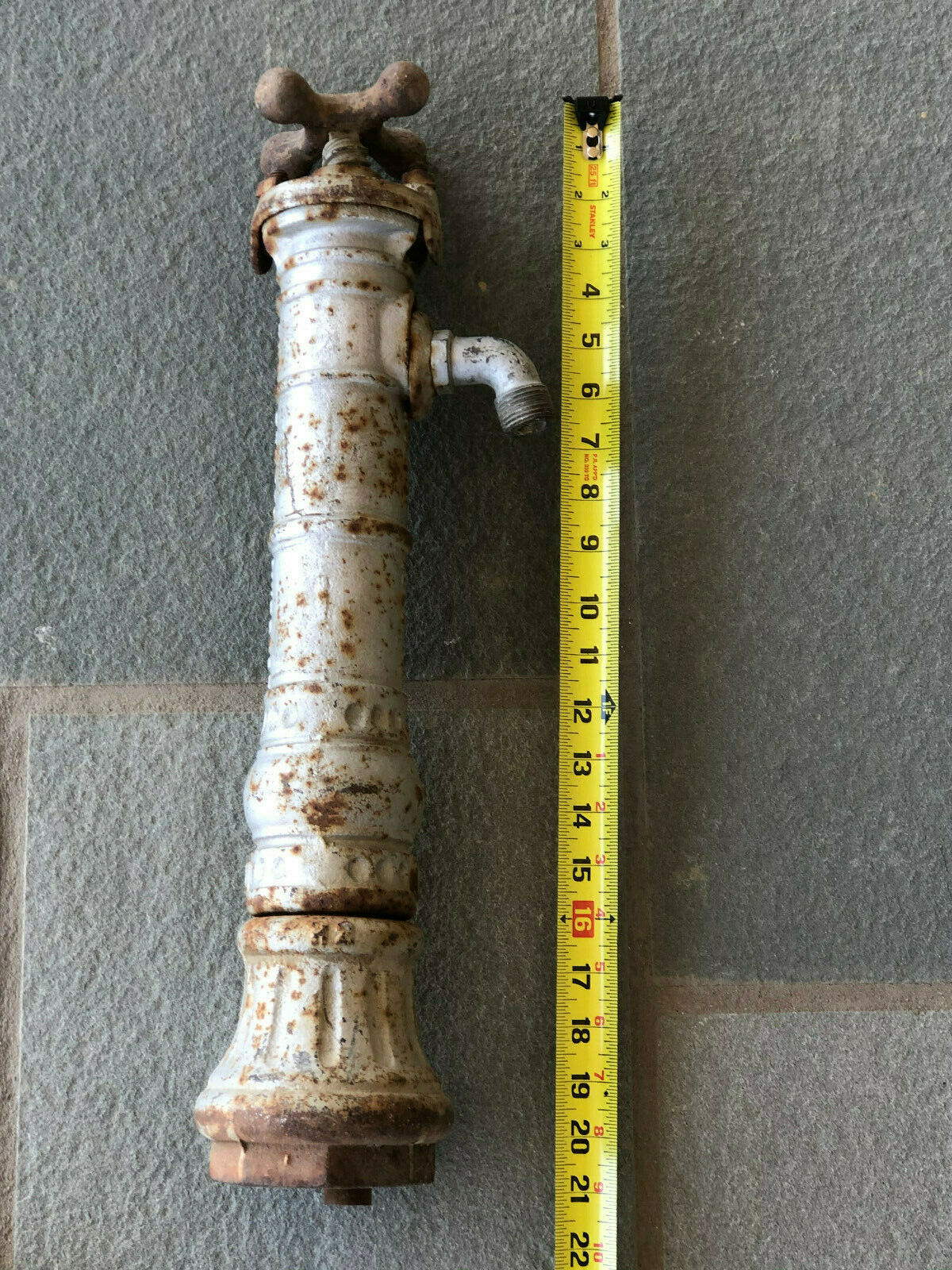 Murdock yard hydrant N 1 v — Postimages