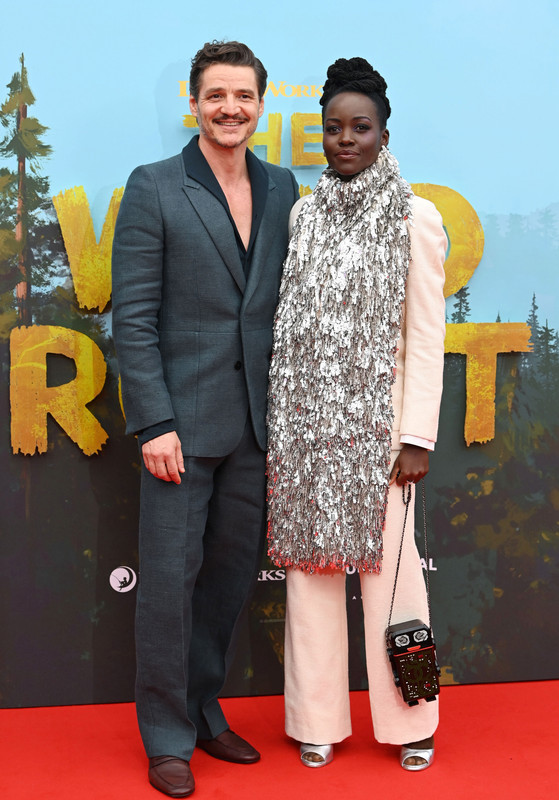 Pedro Pascal 105 — Postimages