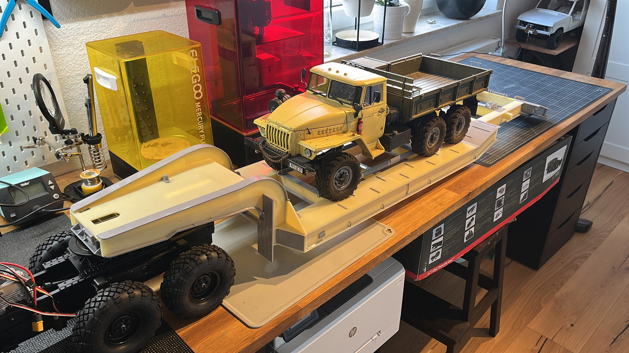 Peat’s BC8 (aka MAZ 537) with Trailer . | Scale Builder's Guild
