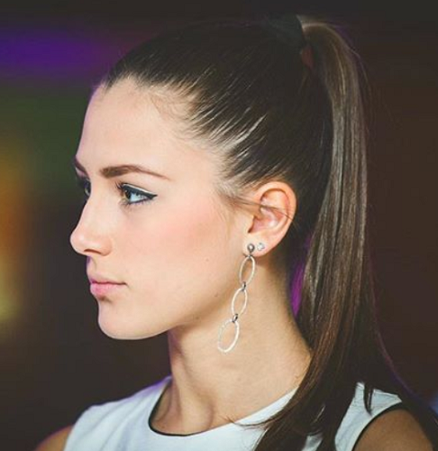 Classify Italian Girl