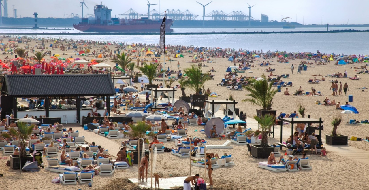 csm strand hoek van holland 11428847e1 — Postimages