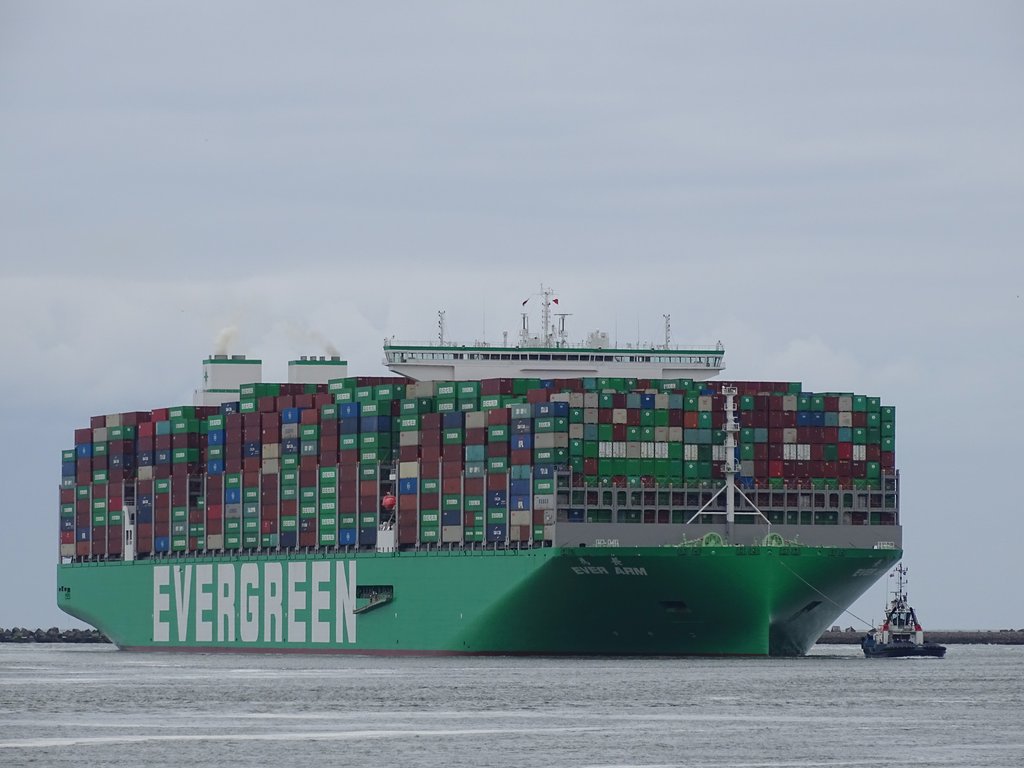 Spotten in De Hoek. - Pagina 625 - SCHEEPVAART FORUM