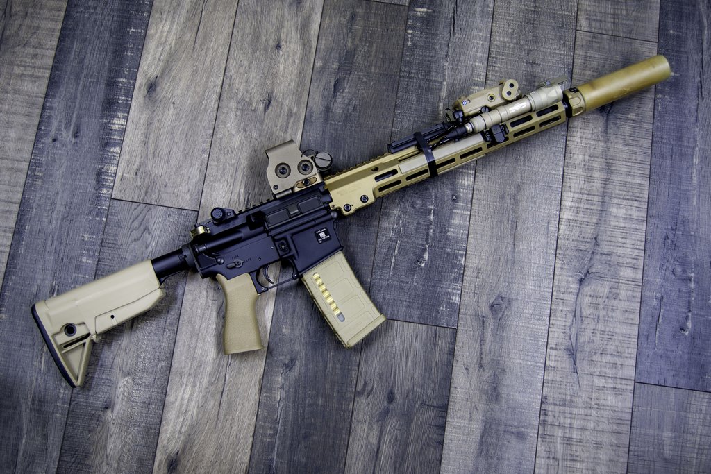 Official M4A1 USASOC URG-I and NSW URG-I and Clone Picture and ...