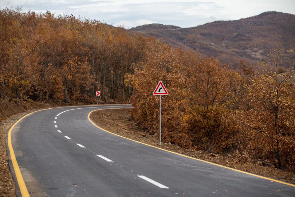 Rregullimi i rrugëve | Reconstructing the City's Roads | Page 17 ...