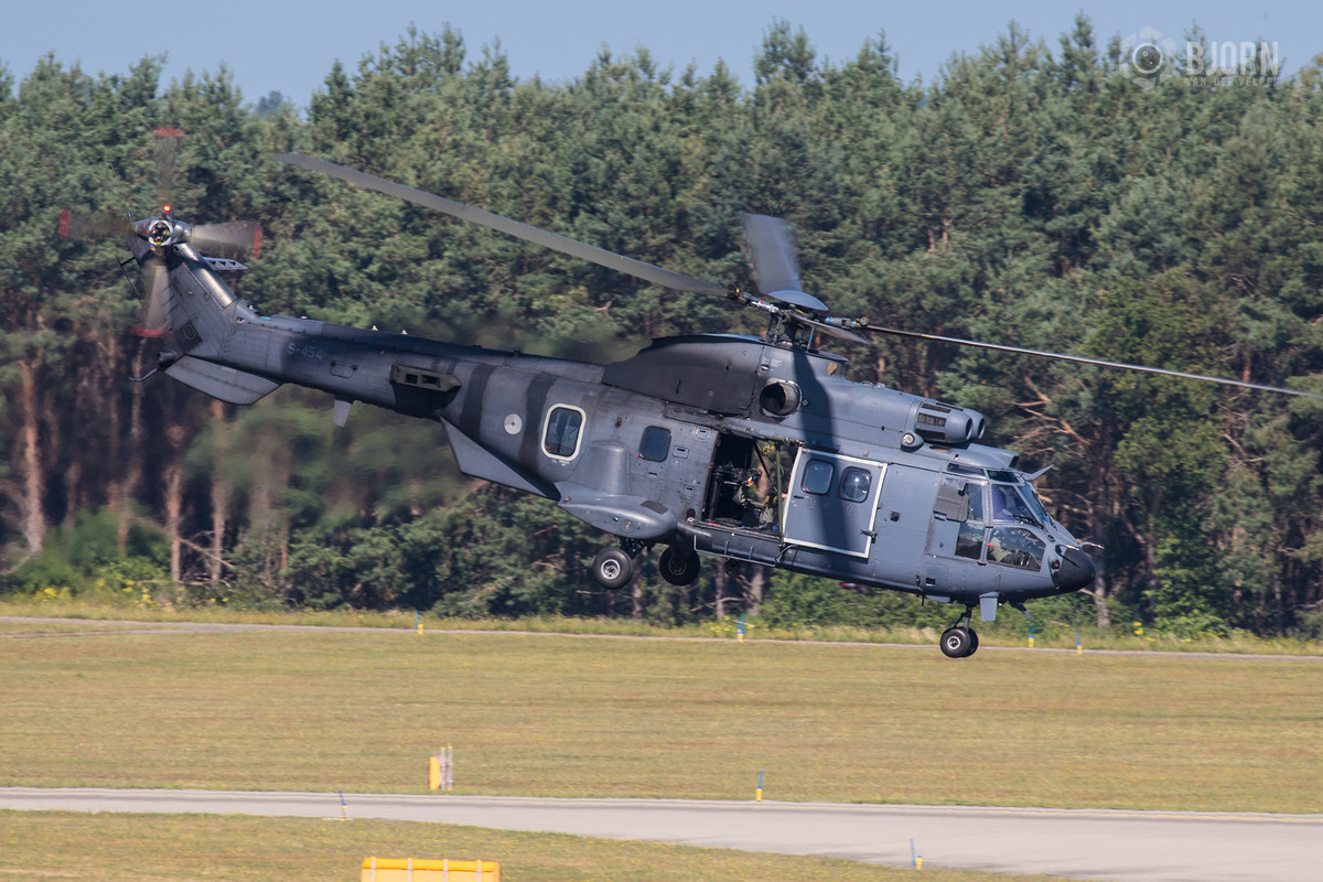 1 S 454 IMG 9448 — Postimages