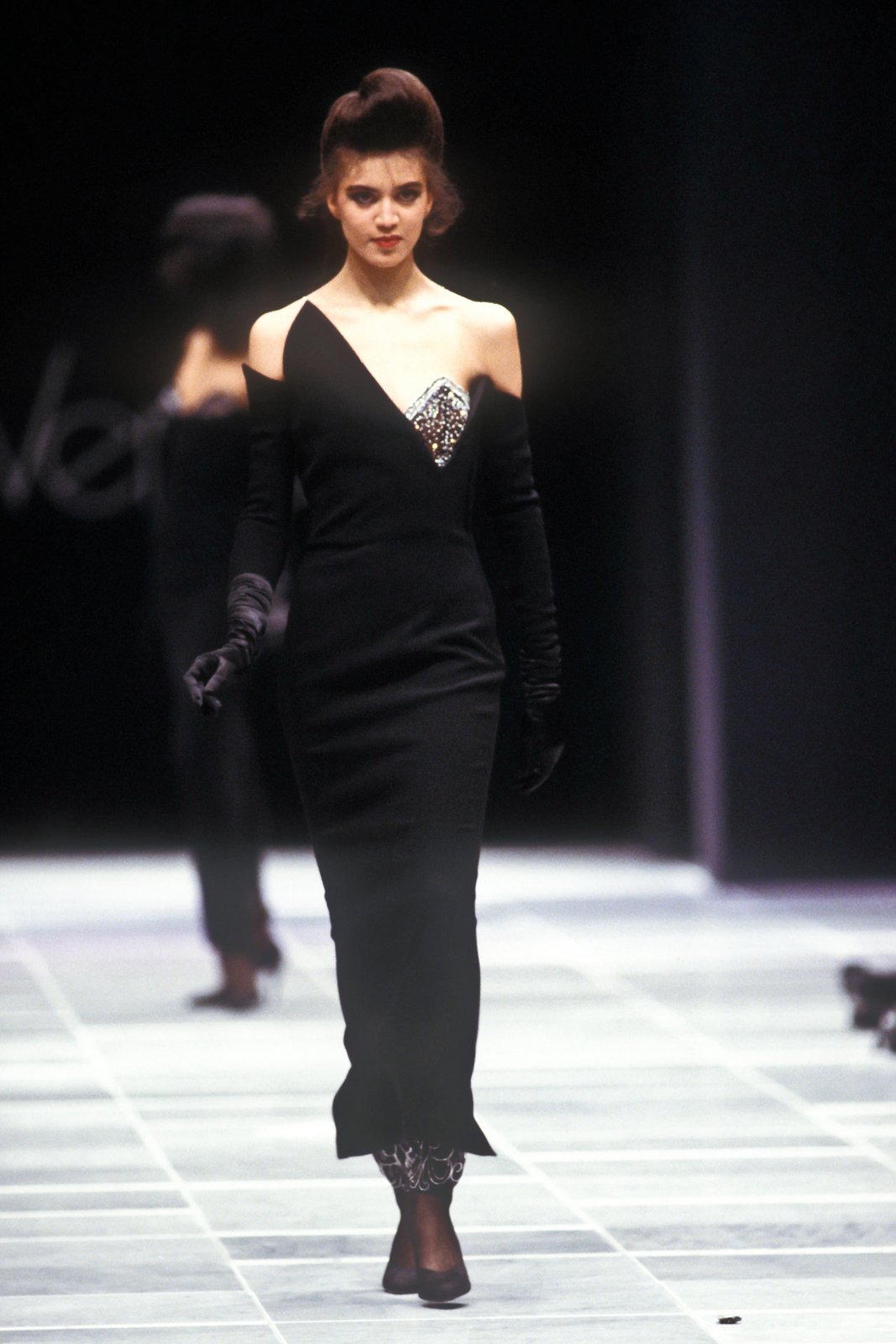 Fashion Classic: Gianni VERSACE Fall/Winter 1986 | The Internet's ...